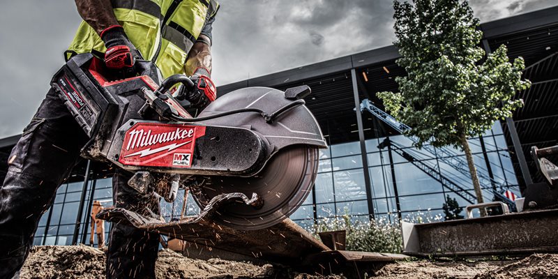 Milwaukee Tool Europe | Cordless Power Tools, Outdoor Tools, Hand Tools ...