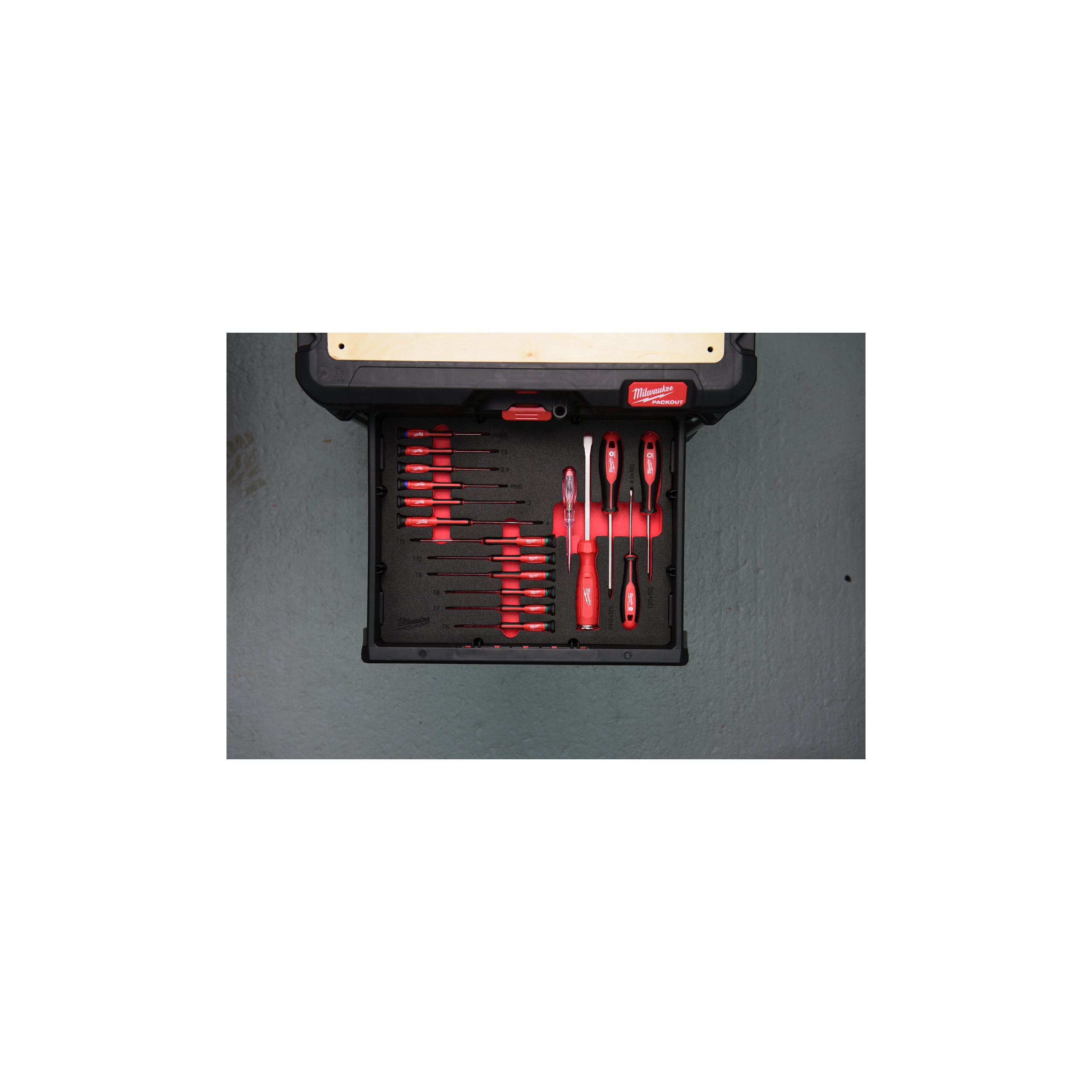 17pc PACKOUT Drawer Precision Screwdriver Foam Insert Set PACKOUT Foam Inserts Milwaukee Tool UK