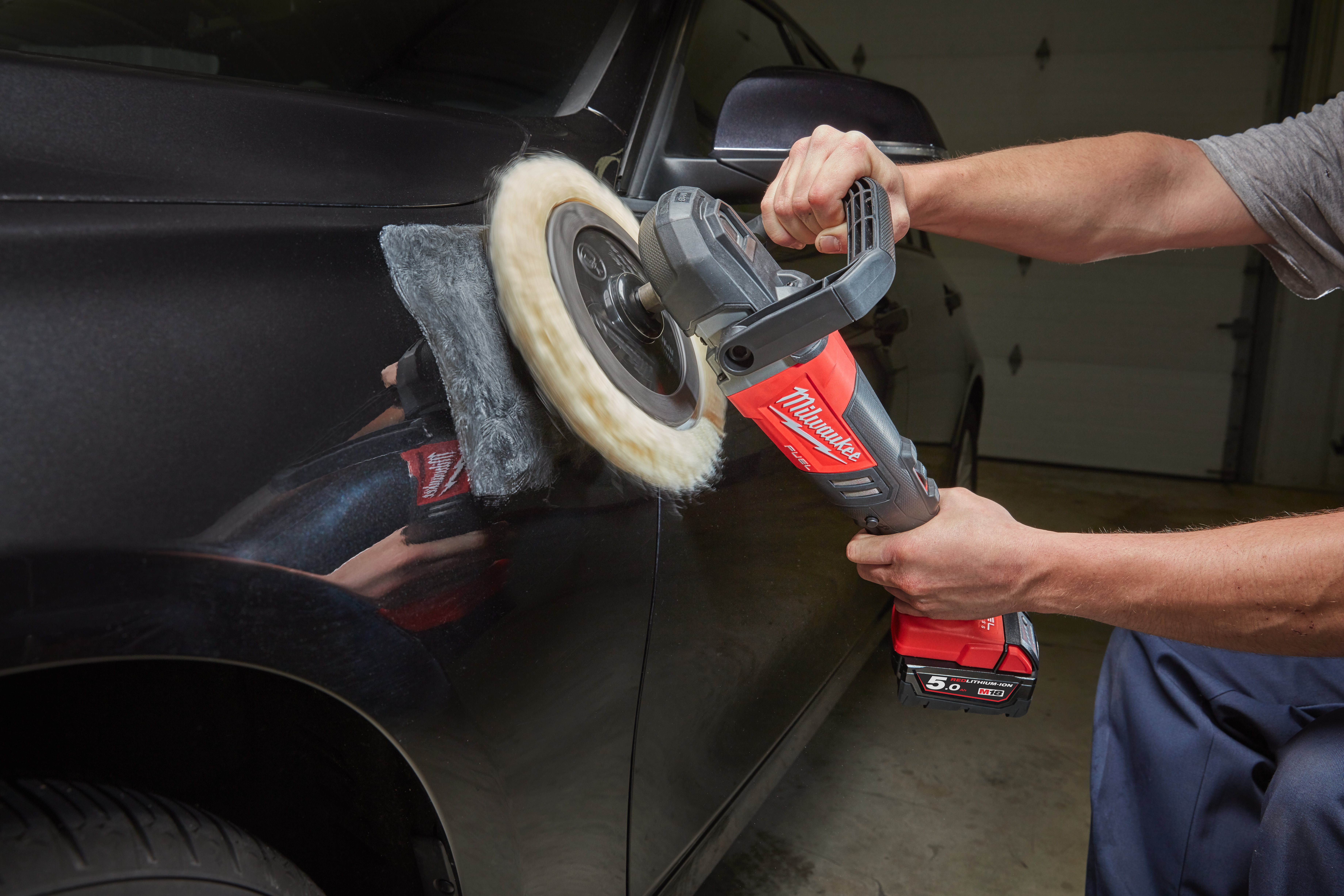 M18 FUEL Polisher Cordless Polishers Milwaukee Tool UK