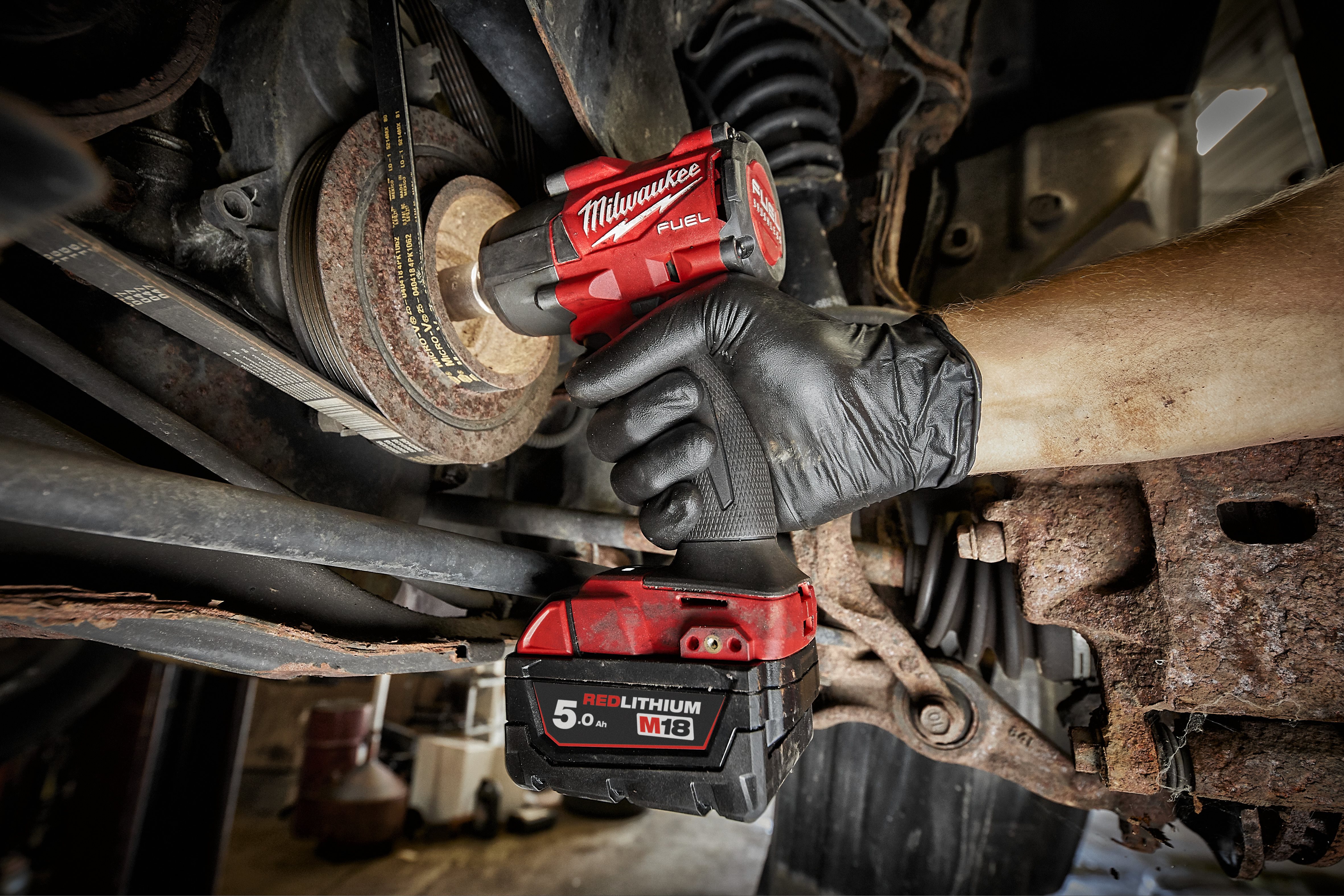 M18 FUEL Mid torque Impact Wrench With Pin Detent Cordless Impact Wrenches Milwaukee Tool EU